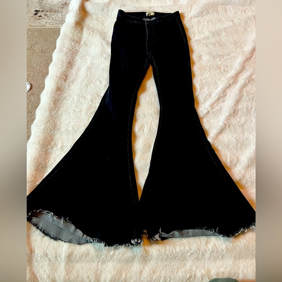 Turquoise Haven | Jeans | Amazing Black Big Bell Bottom Jeans Size ...